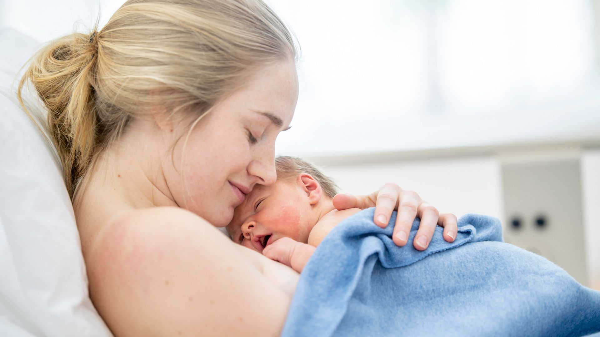 Diferentes tipos de parto | Todo sobre las formas de dar a luz | Preggers